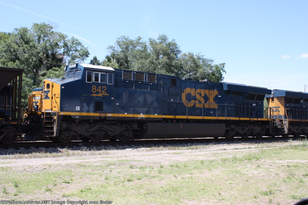 CSX 842